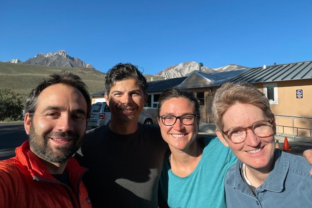 How climate change-induced early snowmelt may change the structure of ...